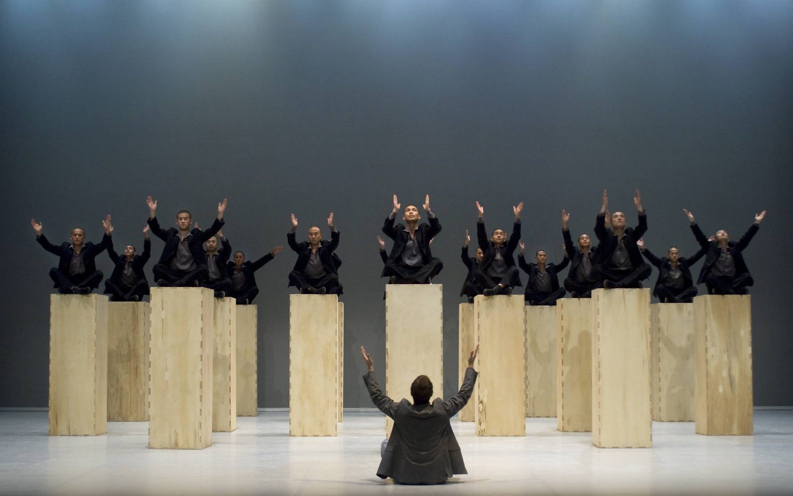 Sidi Larbi Cherkaoui & Antony Gormley with monks from the Shaolin ...