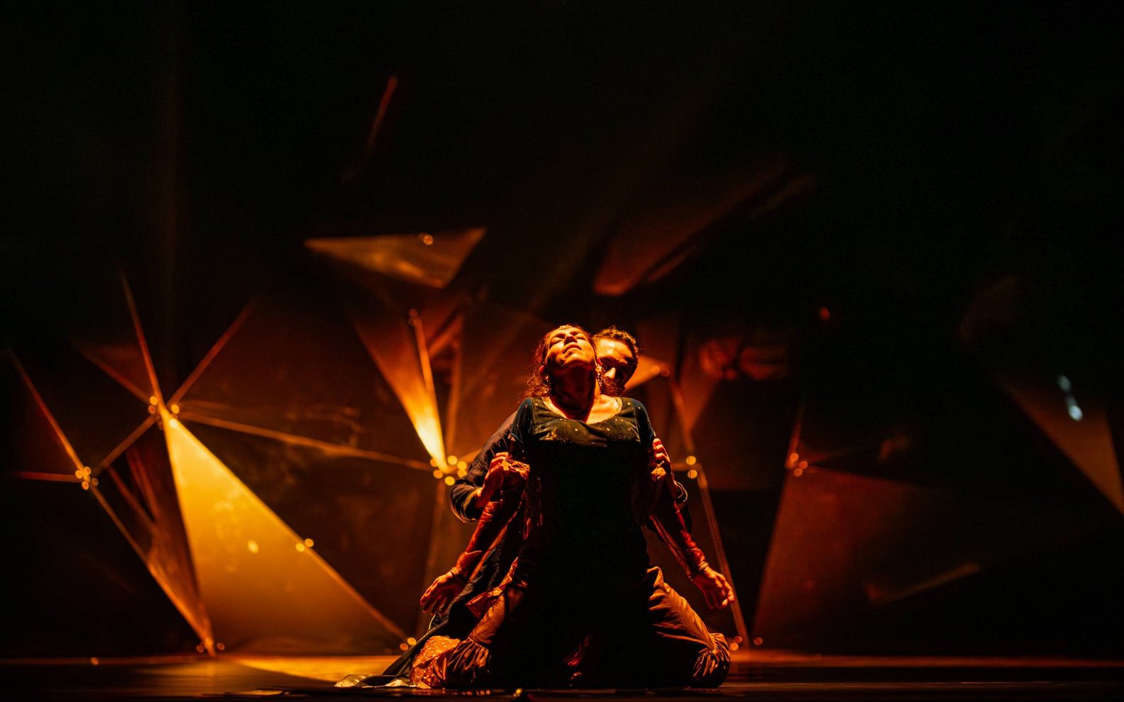 Aakash Odedra Company / Aditi Mangaldas Dance Company - Mehek - Sadler ...